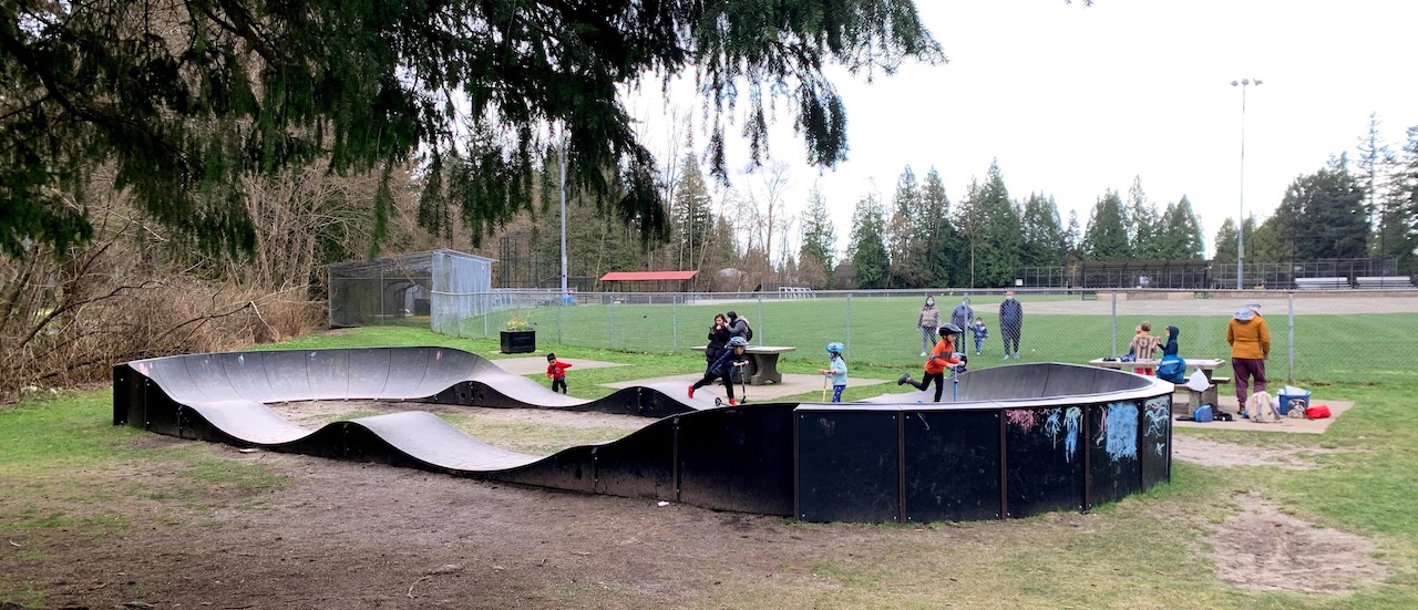 Mundy Park - Outdoor Family