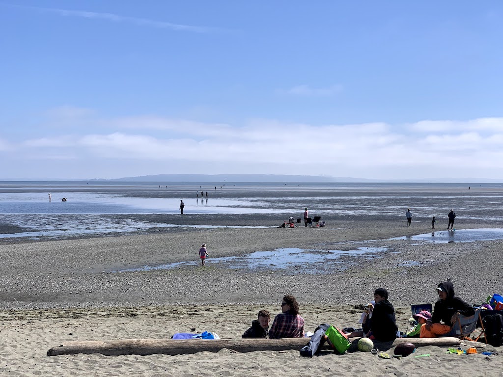Boundary Bay Regional Park - Outdoor Family