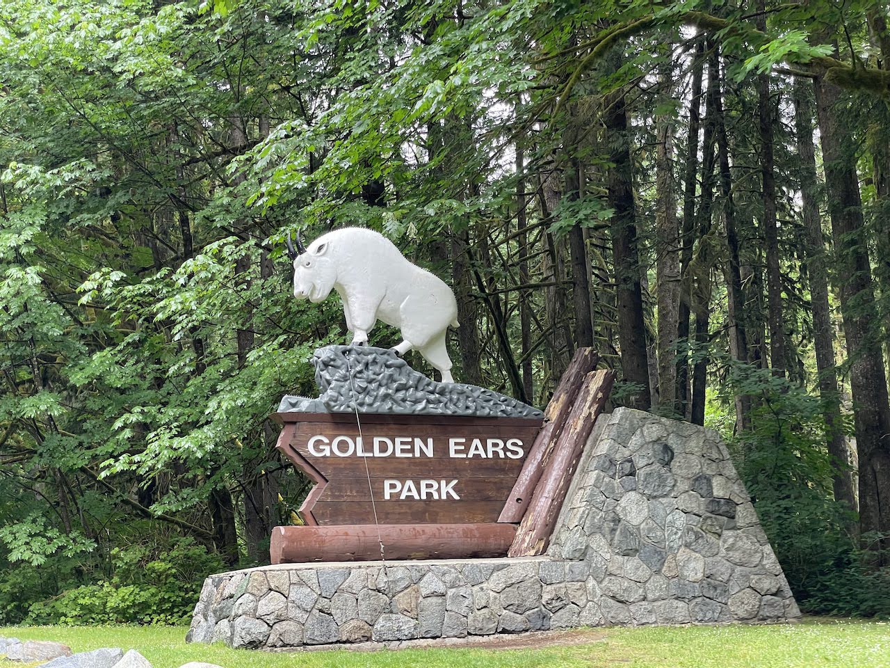 Camping at Golden Ears Provincial Park - Outdoor Family